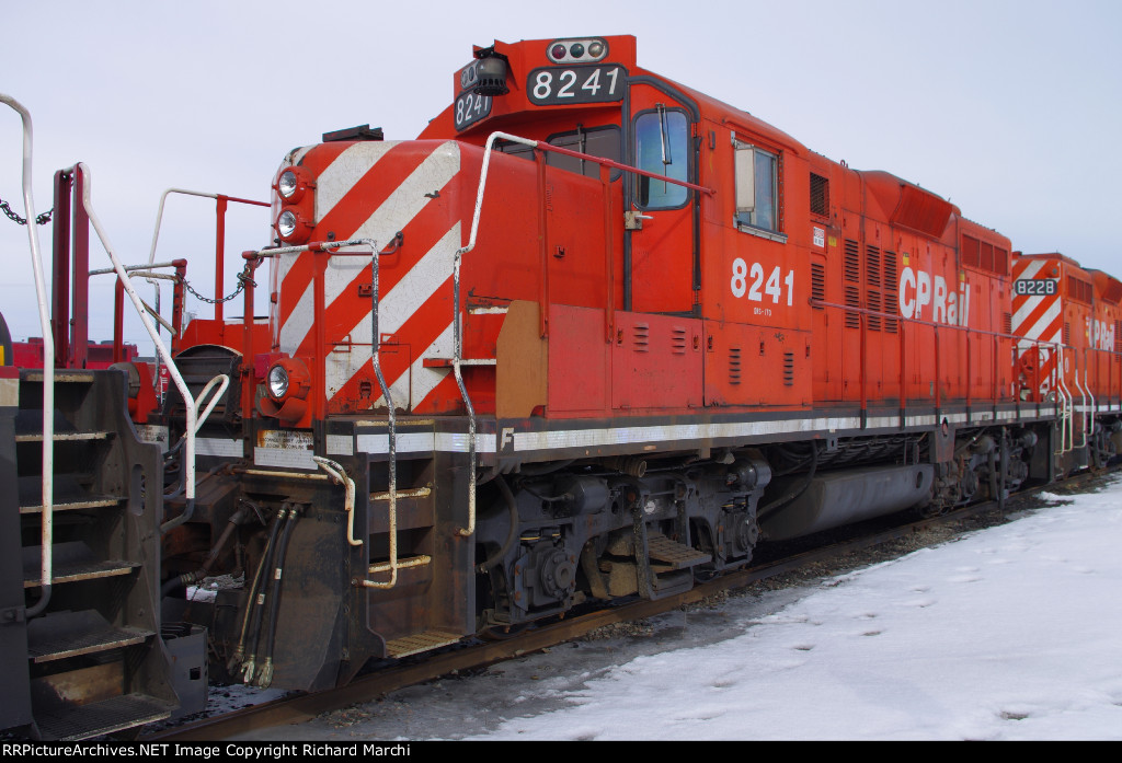 CP 8241